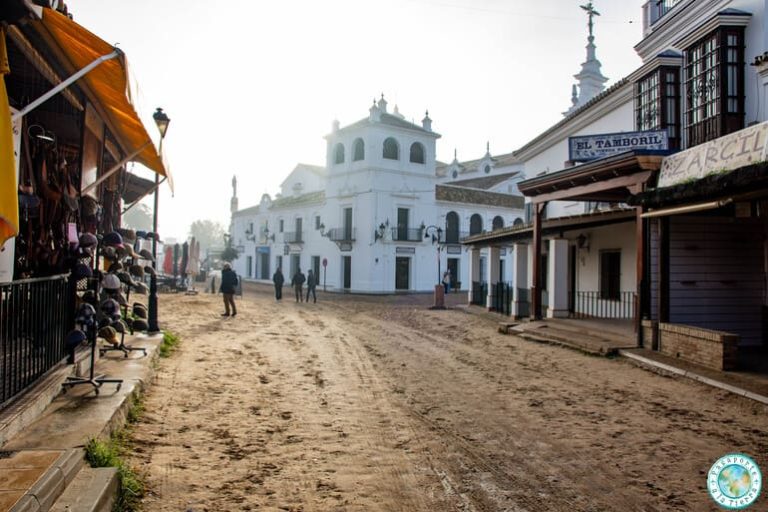 Que ver en el Rocío ⛪️💃 Guía para visitar El Rocío